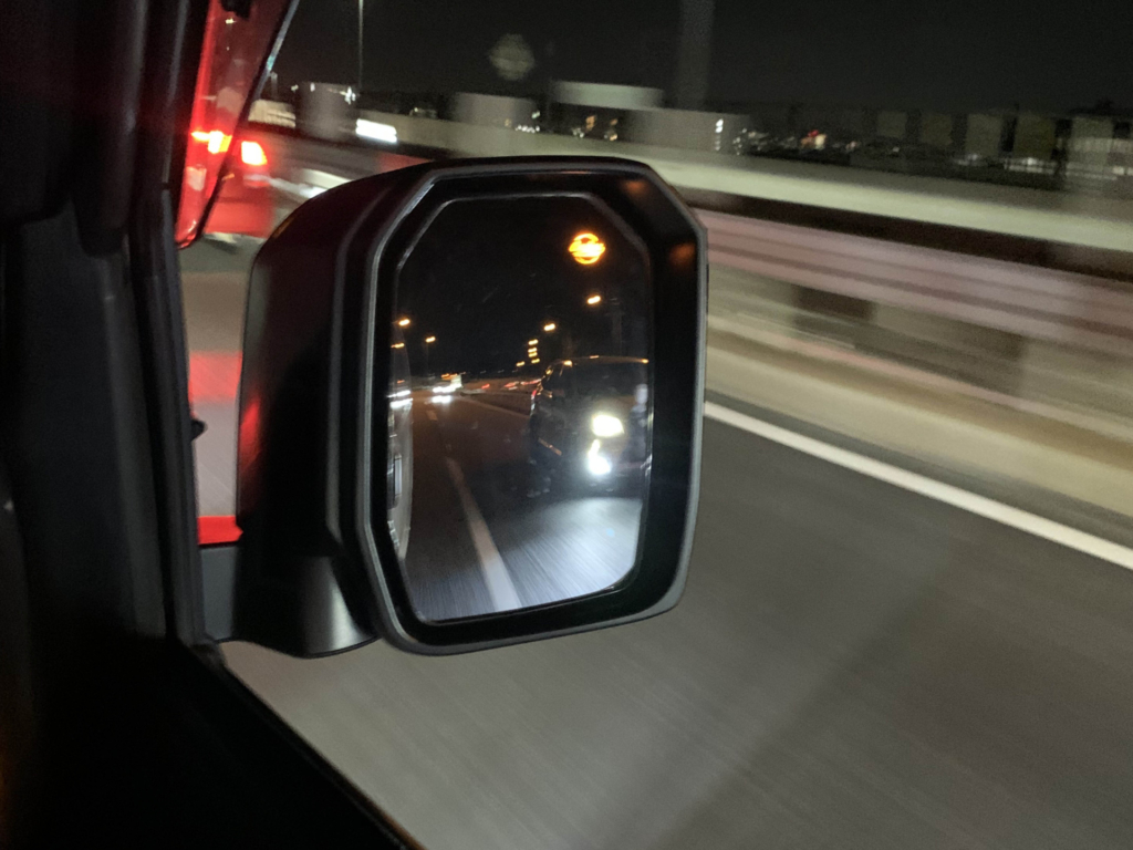 ハイエースに間もなく発売のBSMを装着 | 株式会社サブロク